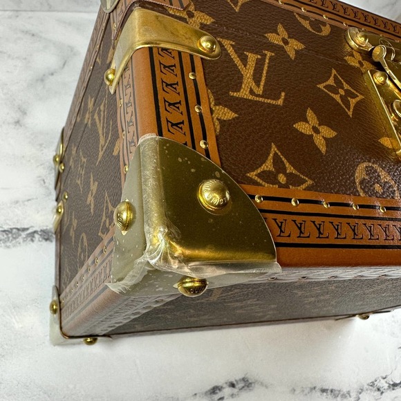 Louis Vuitton | Bags | Louis Vuitton Monogram Trunk Coffret Tresor 24 ...